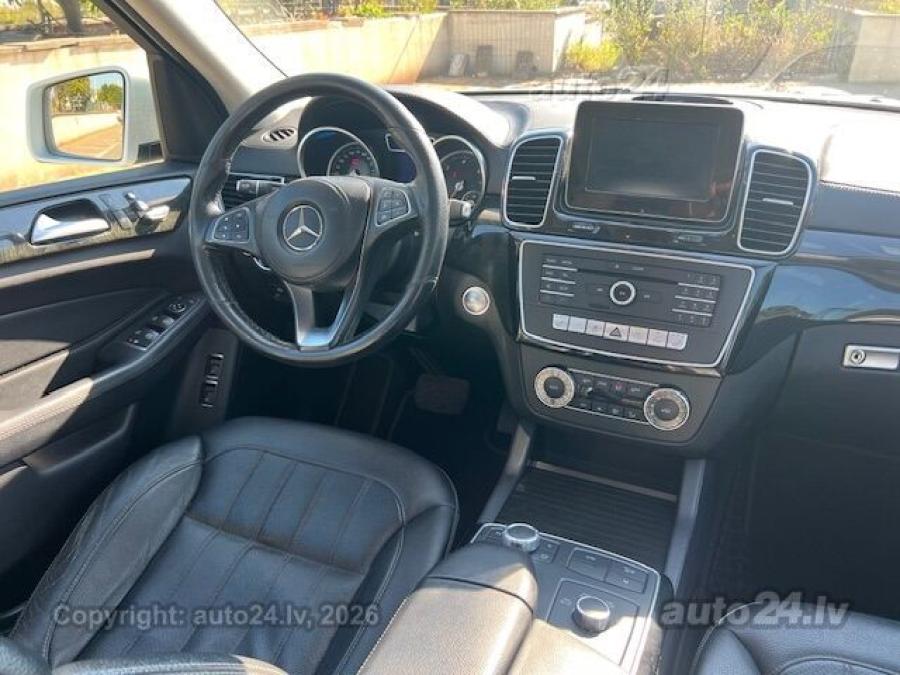Balts Mercedes-Benz GLS-Class 2016 Tallina, ar dzinēja tilpumu 3.00 L un nobraukumu 251 tūkst. km par 24000 €, foto 11 vietnē AUTOMOTO.COM.LV