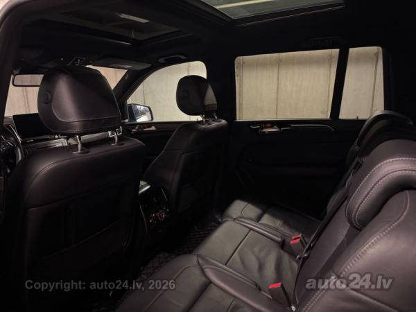 Balts Mercedes-Benz GLS-Class 2017 Tallina, ar dzinēja tilpumu 3.00 L un nobraukumu 201 tūkst. km par 35990 €, foto 11 vietnē AUTOMOTO.COM.LV