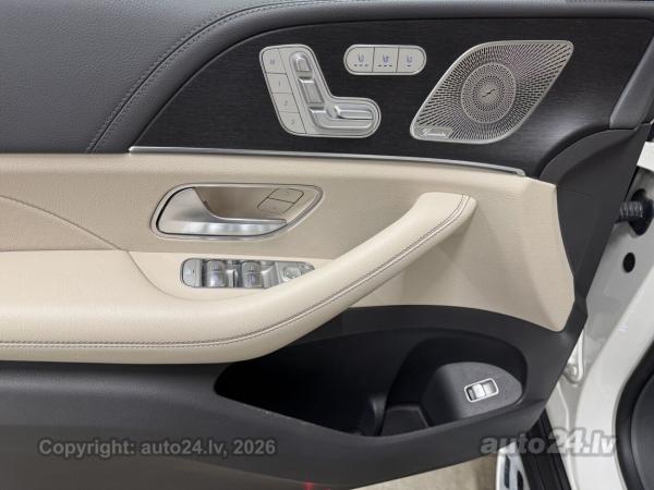 Balts Mercedes-Benz GLS-Class 2020 Tallina, ar dzinēja tilpumu 2.90 L un nobraukumu 141 tūkst. km par 69995 €, foto 11 vietnē AUTOMOTO.COM.LV