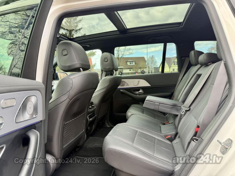 White Mercedes-Benz GLS-Class 2020 in Tallinn, with an engine capacity of 2.90 L and mileage of 137 thousand km for 62900 €, photo 18 on AUTOMOTO.COM.LV