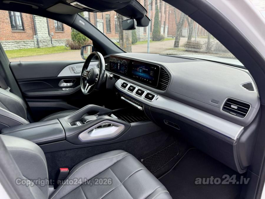 White Mercedes-Benz GLS-Class 2020 in Tallinn, with an engine capacity of 2.90 L and mileage of 137 thousand km for 62900 €, photo 25 on AUTOMOTO.COM.LV
