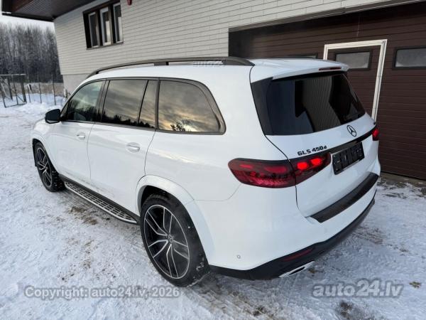 White Mercedes-Benz GLS-Class 2024 in Voru, with an engine capacity of 3.00 L and mileage of 82 thousand km for 99990 €, photo 4 on AUTOMOTO.COM.LV