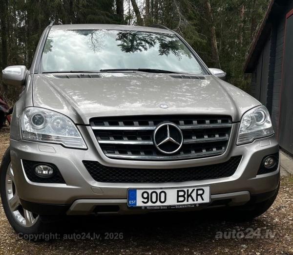 Smilšu krāsa Mercedes-Benz M-Class 2009 Tallina, ar dzinēja tilpumu 3.00 L un nobraukumu 250 tūkst. km par 7700 €, foto 1 vietnē AUTOMOTO.COM.LV
