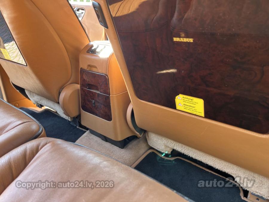 Melns Mercedes-Benz M-Class 2000 Tallina, ar dzinēja tilpumu 5.80 L un nobraukumu 181 tūkst. km par 24900 €, foto 10 vietnē AUTOMOTO.COM.LV