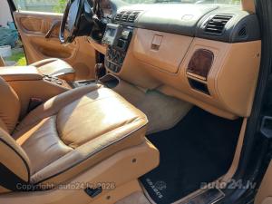 Melns Mercedes-Benz M-Class 2000 Tallina, ar dzinēja tilpumu 5.80 L un nobraukumu 181 tūkst. km par 24900 €, foto 13 vietnē AUTOMOTO.COM.LV