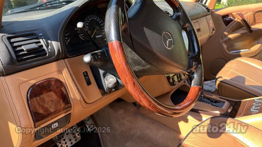 Melns Mercedes-Benz M-Class 2000 Tallina, ar dzinēja tilpumu 5.80 L un nobraukumu 181 tūkst. km par 24900 €, foto 16 vietnē AUTOMOTO.COM.LV