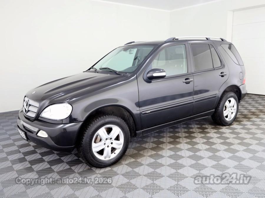 Melns Mercedes-Benz M-Class 2004 Tallina, ar dzinēja tilpumu 2.70 L un nobraukumu 273 tūkst. km par 1999 €, foto 2 vietnē AUTOMOTO.COM.LV