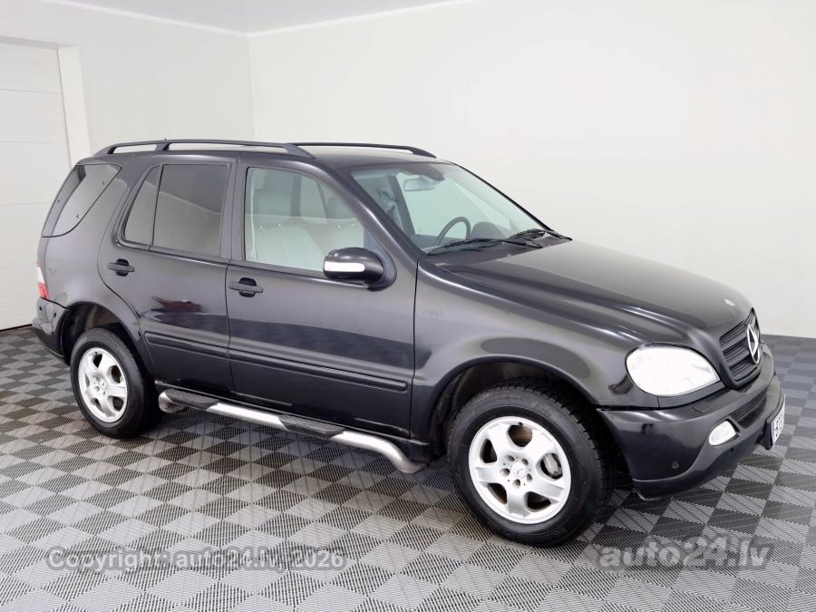 Melns Mercedes-Benz M-Class 2004 Tallina, ar dzinēja tilpumu 2.70 L un nobraukumu 314 tūkst. km par 2299 €, foto 1 vietnē AUTOMOTO.COM.LV