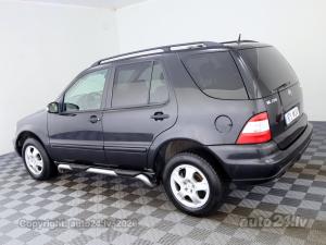 Melns Mercedes-Benz M-Class 2004 Tallina, ar dzinēja tilpumu 2.70 L un nobraukumu 314 tūkst. km par 2299 €, foto 5 vietnē AUTOMOTO.COM.LV