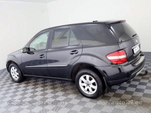 Melns Mercedes-Benz M-Class 2005 Tallina, ar dzinēja tilpumu 3.00 L un nobraukumu 272 tūkst. km par 3999 €, foto 4 vietnē AUTOMOTO.COM.LV