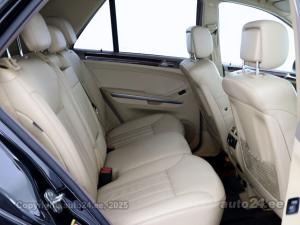Melns Mercedes-Benz M-Class 2005 Tallina, ar dzinēja tilpumu 3.00 L un nobraukumu 272 tūkst. km par 3999 €, foto 7 vietnē AUTOMOTO.COM.LV
