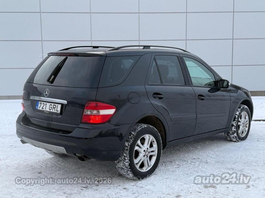 Melns Mercedes-Benz M-Class 2006 Tartu, ar dzinēja tilpumu 3.00 L un nobraukumu 320 tūkst. km par 3500 €, foto 4 vietnē AUTOMOTO.COM.LV