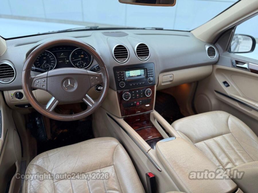 Melns Mercedes-Benz M-Class 2006 Tartu, ar dzinēja tilpumu 3.00 L un nobraukumu 320 tūkst. km par 3500 €, foto 7 vietnē AUTOMOTO.COM.LV
