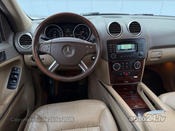 Melns Mercedes-Benz M-Class 2006 Tartu, ar dzinēja tilpumu 3.00 L un nobraukumu 320 tūkst. km par 3500 €, foto 8 vietnē AUTOMOTO.COM.LV