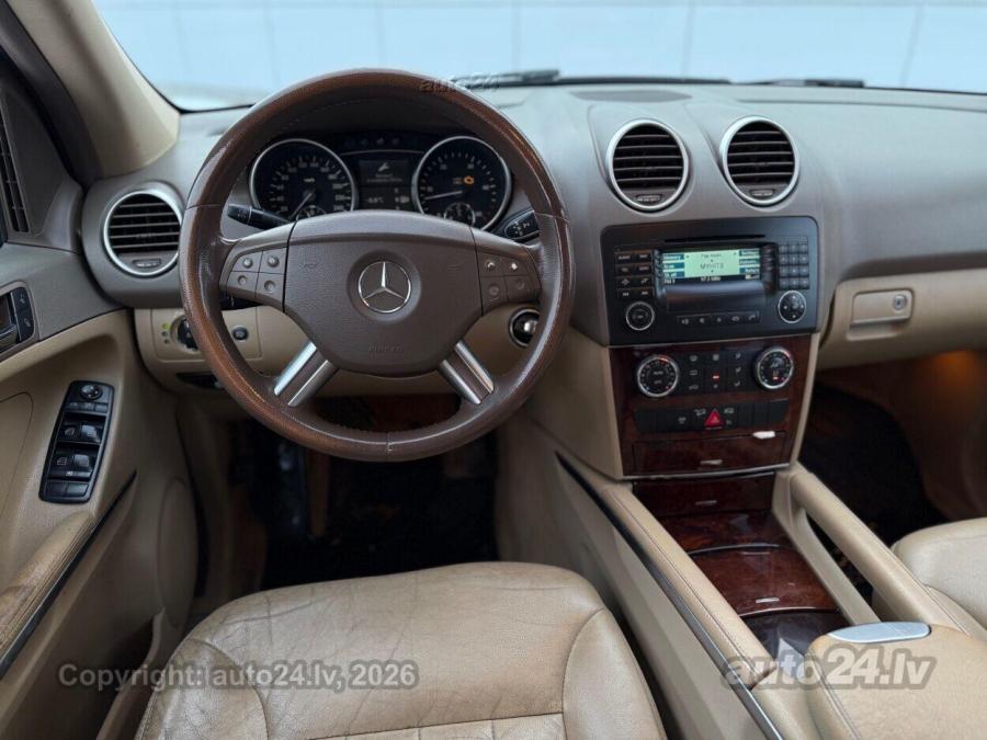 Melns Mercedes-Benz M-Class 2006 Tartu, ar dzinēja tilpumu 3.00 L un nobraukumu 320 tūkst. km par 3500 €, foto 8 vietnē AUTOMOTO.COM.LV