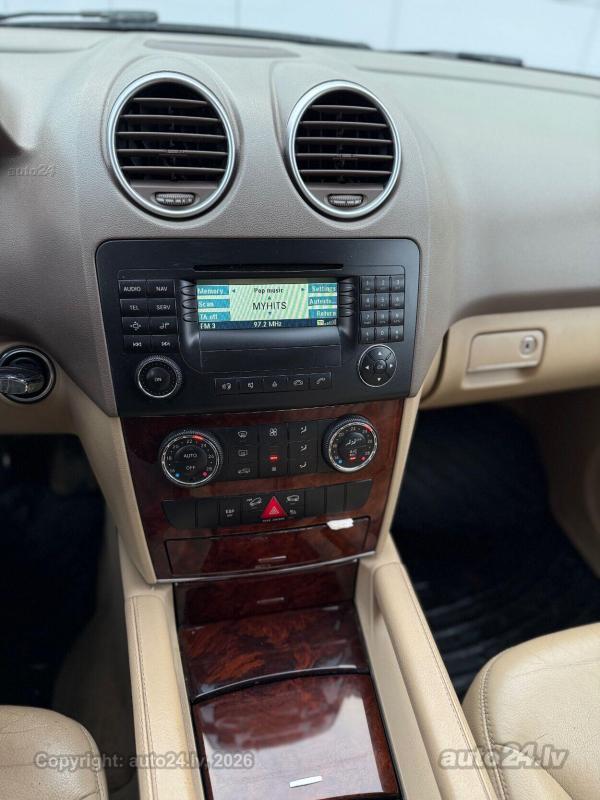 Melns Mercedes-Benz M-Class 2006 Tartu, ar dzinēja tilpumu 3.00 L un nobraukumu 320 tūkst. km par 3500 €, foto 11 vietnē AUTOMOTO.COM.LV