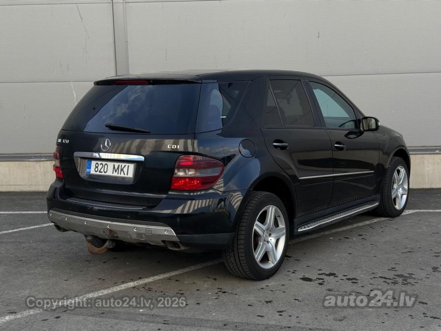 Black Mercedes-Benz M-Class 2006 in Tartu, with an engine capacity of 3.00 L and mileage of 275 thousand km for 5500 €, photo 7 on AUTOMOTO.COM.LV