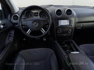 Black Mercedes-Benz M-Class 2006 in Tartu, with an engine capacity of 3.00 L and mileage of 275 thousand km for 5500 €, photo 8 on AUTOMOTO.COM.LV