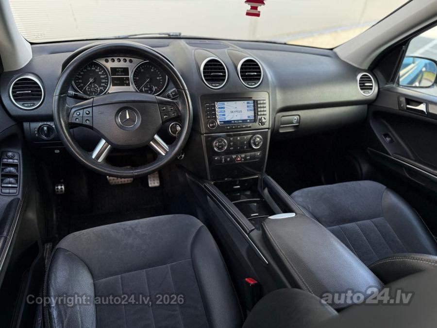 Black Mercedes-Benz M-Class 2006 in Tartu, with an engine capacity of 3.00 L and mileage of 275 thousand km for 5500 €, photo 9 on AUTOMOTO.COM.LV