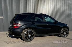 Melns Mercedes-Benz M-Class 2006 Tallina, ar dzinēja tilpumu 3.00 L un nobraukumu 423 tūkst. km par 4999 €, foto 5 vietnē AUTOMOTO.COM.LV