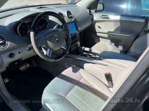 Melns Mercedes-Benz M-Class 2006 Tallina, ar dzinēja tilpumu 3.00 L un nobraukumu 423 tūkst. km par 4999 €, foto 7 vietnē AUTOMOTO.COM.LV