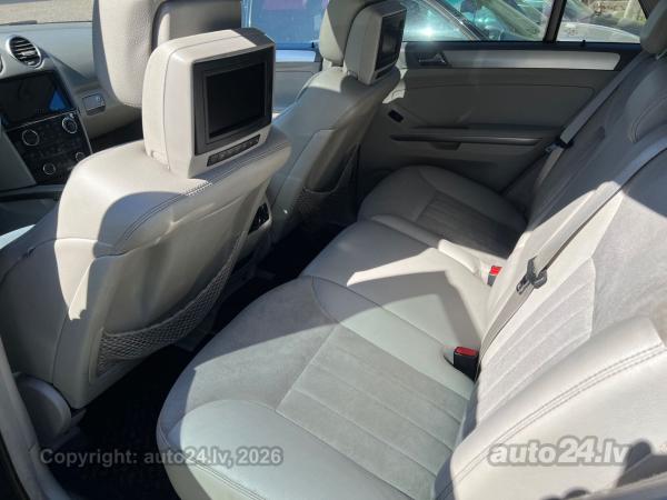 Melns Mercedes-Benz M-Class 2006 Tallina, ar dzinēja tilpumu 3.00 L un nobraukumu 423 tūkst. km par 4999 €, foto 7 vietnē AUTOMOTO.COM.LV