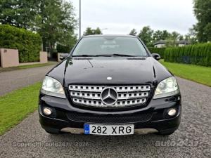 Melns Mercedes-Benz M-Class 2006 Tallina, ar dzinēja tilpumu 3.00 L un nobraukumu 244 tūkst. km par 7500 €, foto 3 vietnē AUTOMOTO.COM.LV