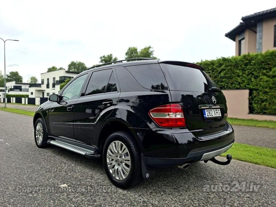 Melns Mercedes-Benz M-Class 2006 Tallina, ar dzinēja tilpumu 3.00 L un nobraukumu 244 tūkst. km par 7500 €, foto 7 vietnē AUTOMOTO.COM.LV