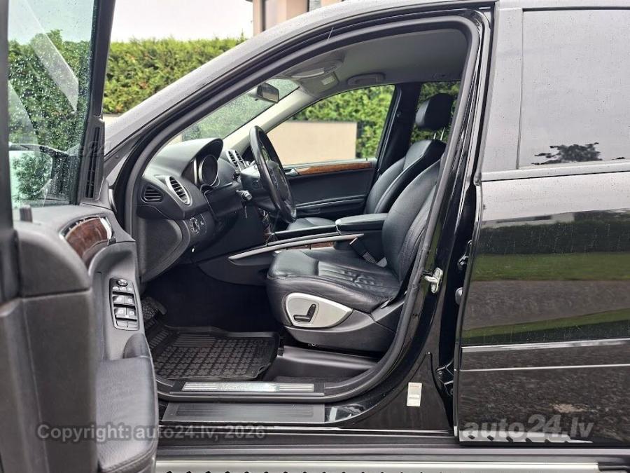 Melns Mercedes-Benz M-Class 2006 Tallina, ar dzinēja tilpumu 3.00 L un nobraukumu 244 tūkst. km par 7500 €, foto 11 vietnē AUTOMOTO.COM.LV
