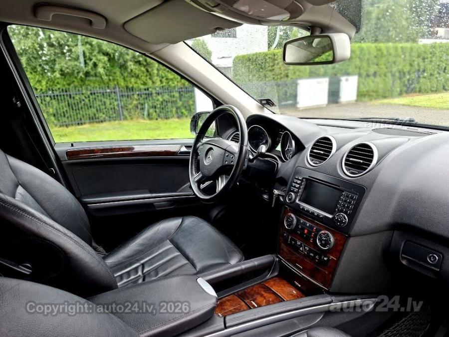 Melns Mercedes-Benz M-Class 2006 Tallina, ar dzinēja tilpumu 3.00 L un nobraukumu 244 tūkst. km par 7500 €, foto 14 vietnē AUTOMOTO.COM.LV