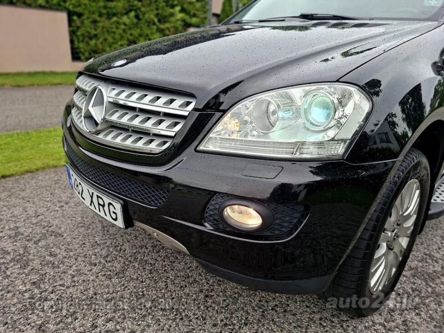 Melns Mercedes-Benz M-Class 2006 Tallina, ar dzinēja tilpumu 3.00 L un nobraukumu 244 tūkst. km par 7500 €, foto 24 vietnē AUTOMOTO.COM.LV