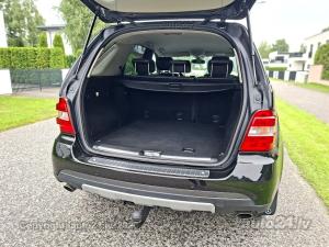 Melns Mercedes-Benz M-Class 2006 Tallina, ar dzinēja tilpumu 3.00 L un nobraukumu 244 tūkst. km par 7500 €, foto 30 vietnē AUTOMOTO.COM.LV
