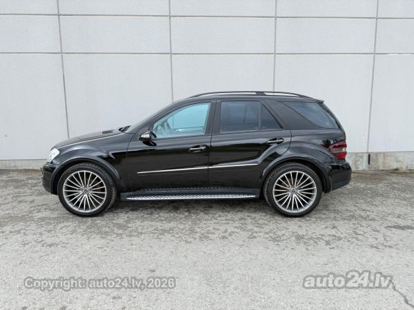 Black Mercedes-Benz M-Class 2006 in Tallinn, with an engine capacity of 3.00 L and mileage of 280 thousand km for 5555 €, photo 5 on AUTOMOTO.COM.LV