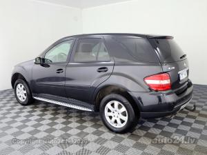 Black Mercedes-Benz M-Class 2006 in Tallinn, with an engine capacity of 3.00 L and mileage of 269 thousand km for 3499 €, photo 5 on AUTOMOTO.COM.LV