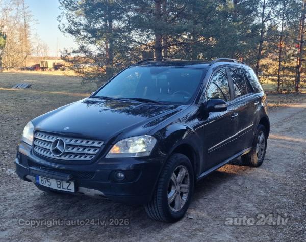 Black Mercedes-Benz M-Class 2007 in Parnu, with an engine capacity of 3.00 L and mileage of 350 thousand km for 5900 €, photo 1 on AUTOMOTO.COM.LV