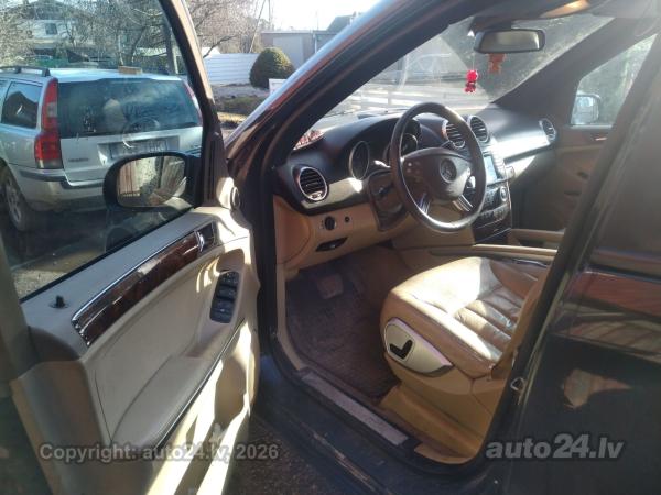 Melns Mercedes-Benz M-Class 2007 Tallina, ar dzinēja tilpumu 3.00 L un nobraukumu 332 tūkst. km par 3000 €, foto 6 vietnē AUTOMOTO.COM.LV