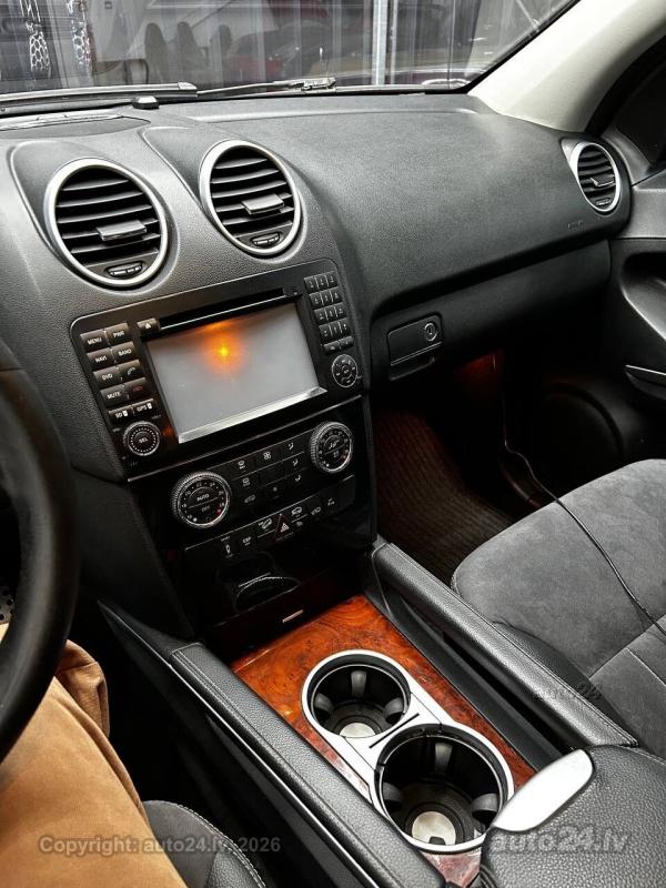 Melns Mercedes-Benz M-Class 2007 Tallina, ar dzinēja tilpumu 3.00 L un nobraukumu 298 tūkst. km par 4500 €, foto 6 vietnē AUTOMOTO.COM.LV