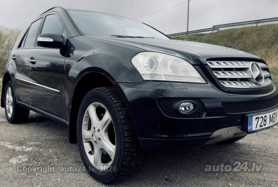 Melns Mercedes-Benz M-Class 2007 Tallina, ar dzinēja tilpumu 3.00 L un nobraukumu 293 tūkst. km par 4900 €, foto 3 vietnē AUTOMOTO.COM.LV