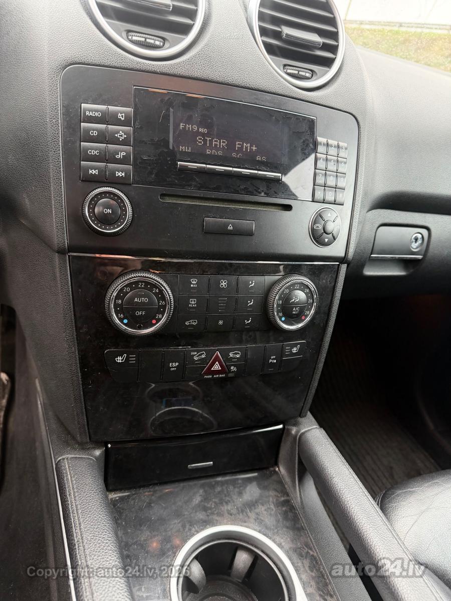 Melns Mercedes-Benz M-Class 2007 Tallina, ar dzinēja tilpumu 3.00 L un nobraukumu 293 tūkst. km par 4900 €, foto 16 vietnē AUTOMOTO.COM.LV