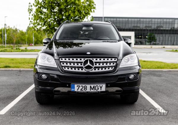 Black Mercedes-Benz M-Class 2007 in Tallinn, with an engine capacity of 3.00 L and mileage of 290 thousand km for 5200 €, photo 3 on AUTOMOTO.COM.LV