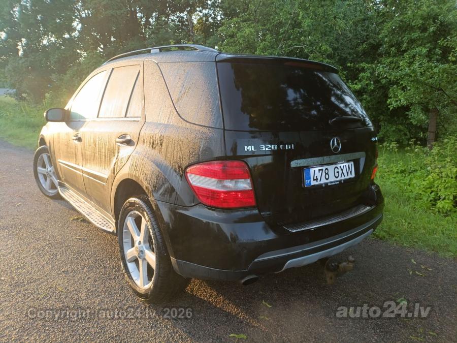 Melns Mercedes-Benz M-Class 2007 Narva, ar dzinēja tilpumu 3.00 L un nobraukumu 0 tūkst. km par 6000 €, foto 3 vietnē AUTOMOTO.COM.LV