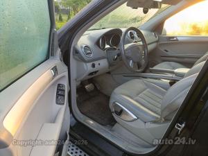 Melns Mercedes-Benz M-Class 2007 Narva, ar dzinēja tilpumu 3.00 L un nobraukumu 0 tūkst. km par 6000 €, foto 4 vietnē AUTOMOTO.COM.LV