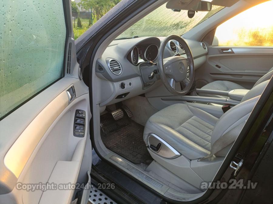 Melns Mercedes-Benz M-Class 2007 Narva, ar dzinēja tilpumu 3.00 L un nobraukumu 0 tūkst. km par 6000 €, foto 4 vietnē AUTOMOTO.COM.LV
