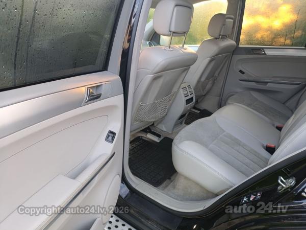 Melns Mercedes-Benz M-Class 2007 Narva, ar dzinēja tilpumu 3.00 L un nobraukumu 0 tūkst. km par 6000 €, foto 4 vietnē AUTOMOTO.COM.LV