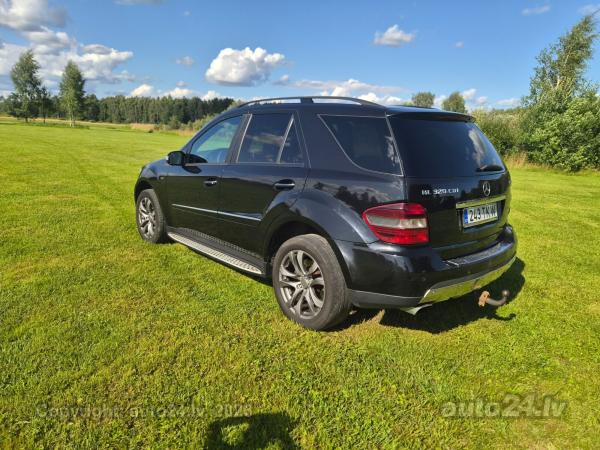 Melns Mercedes-Benz M-Class 2007 Tartu, ar dzinēja tilpumu 3.00 L un nobraukumu 360 tūkst. km par 5000 €, foto 4 vietnē AUTOMOTO.COM.LV