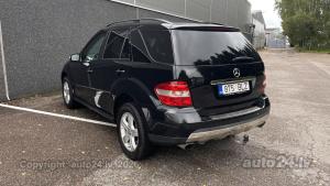 Black Mercedes-Benz M-Class 2007 in Parnu, with an engine capacity of 3.00 L and mileage of 365 thousand km for 4999 €, photo 7 on AUTOMOTO.COM.LV