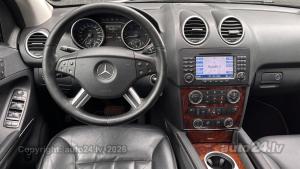 Black Mercedes-Benz M-Class 2007 in Parnu, with an engine capacity of 3.00 L and mileage of 365 thousand km for 4999 €, photo 10 on AUTOMOTO.COM.LV