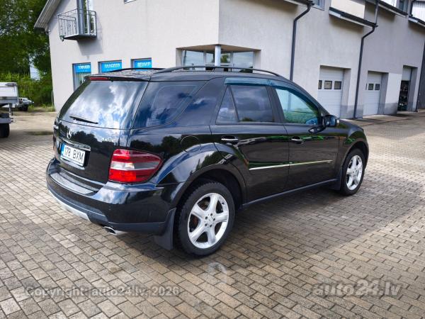 Melns Mercedes-Benz M-Class 2007 Pērnava, ar dzinēja tilpumu 3.00 L un nobraukumu 244 tūkst. km par 6999 €, foto 6 vietnē AUTOMOTO.COM.LV