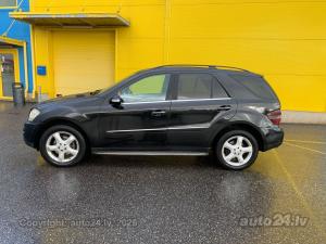 Melns Mercedes-Benz M-Class 2007 Tartu, ar dzinēja tilpumu 3.00 L un nobraukumu 334 tūkst. km par 4300 €, foto 3 vietnē AUTOMOTO.COM.LV