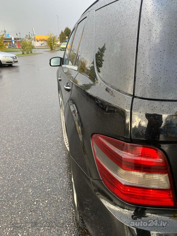 Melns Mercedes-Benz M-Class 2007 Tartu, ar dzinēja tilpumu 3.00 L un nobraukumu 334 tūkst. km par 4300 €, foto 8 vietnē AUTOMOTO.COM.LV